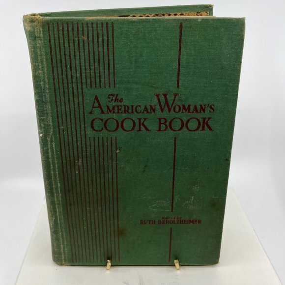Kitchen | Vintage Rare Find 1944 Hardcover The American Womans Cookbook ...